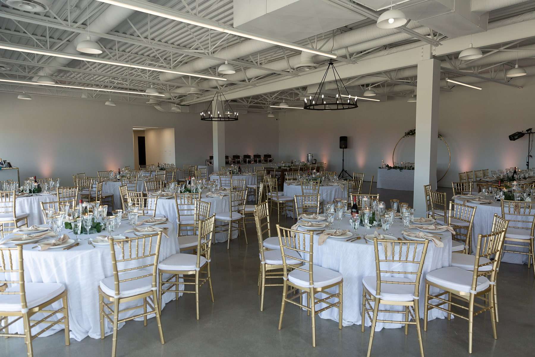 8 Unique Wedding Venues in Winnipeg [2026 ]